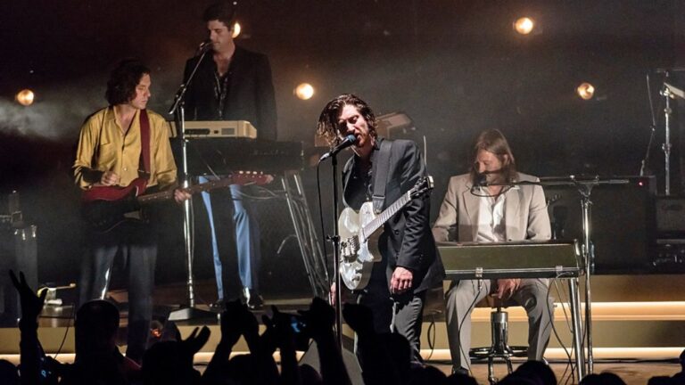 Arctic Monkeys Band Members (Names, Ages, Trivia) - Musical Mum